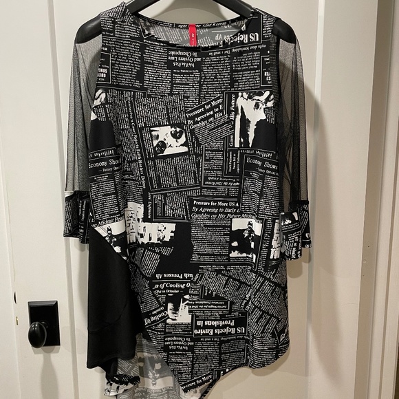 IC COLLECTION | Tops | Ic Collection Newsprint Tunic Wsheer Sleeves And ...